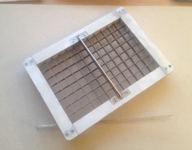 Agritec International – Large ‘Kronen Type’ Cutting Grid 20mm (Heavy Duty)